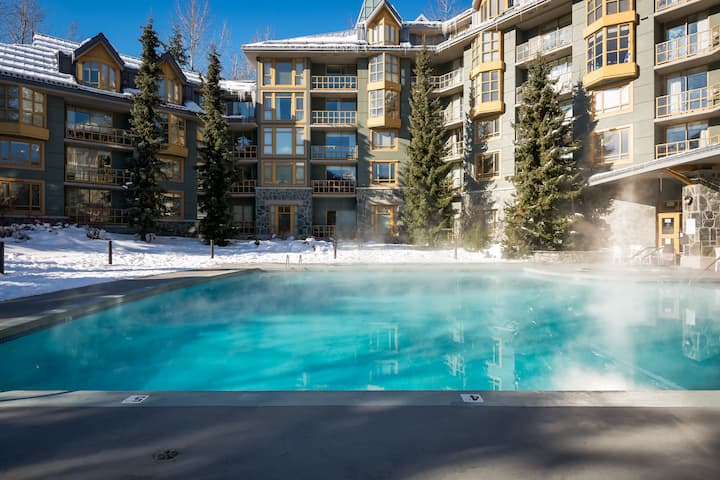Cascade Lodge 220 - Whistler