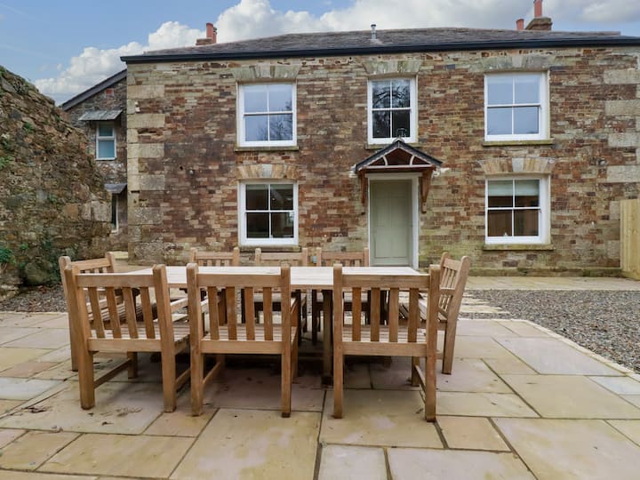 Tretoil Farm House - Bodmin