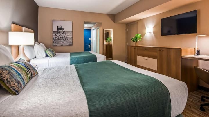 3 Cozy Rooms Close To Miami Local Hotspot - Surfside, FL