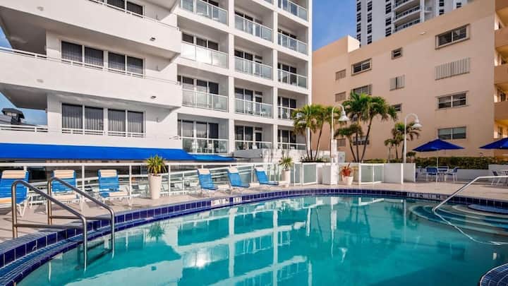 4 Modern Oceanside Rooms W/ King Bed & Scenic View - Miami Beach