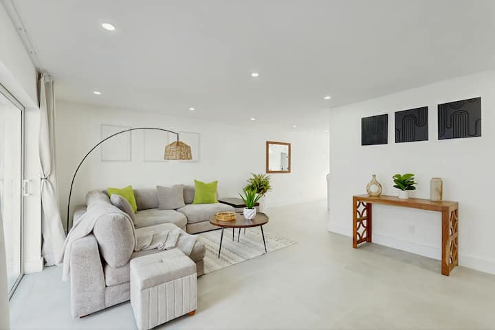 5 Br Home With Private Pool - Cape Coral, FL