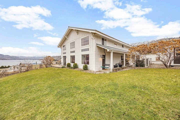 2br Home With Great Views & Located On Winery - Chelan, WA