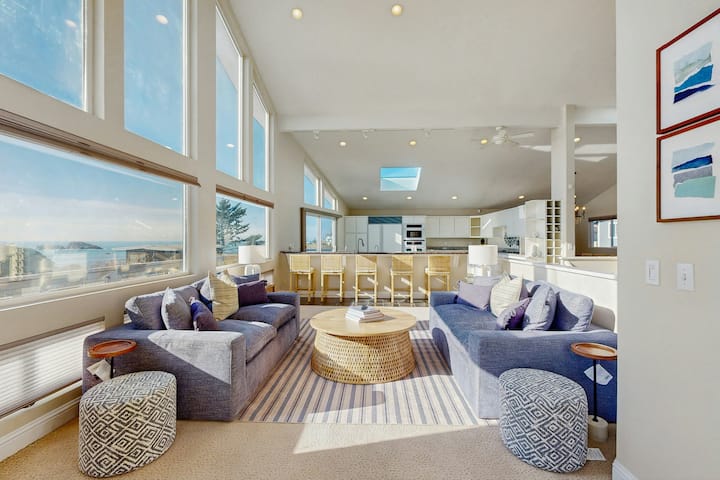 3br Oceanfront-close To Redwoods - Walk To Beach - Crescent City, CA