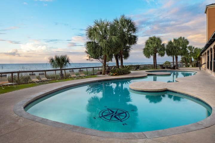 Beachfront Luxury | Pools. Dining + Full Kitchen - Myrtle Beach, SC