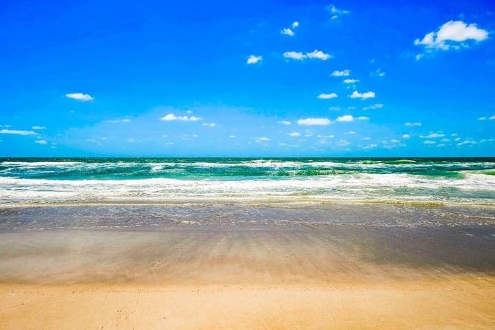 Wonderful Studio Near The Beach | Kitchenette - Holmes Beach, FL