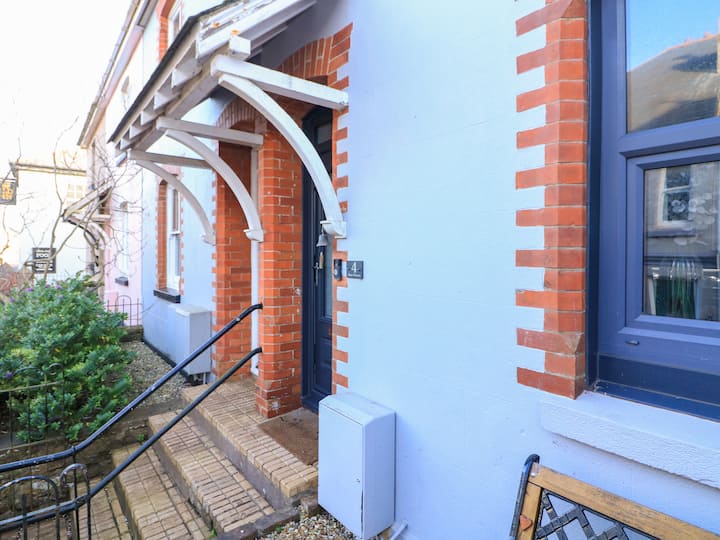 4 Alma Terrace - Kingsbridge