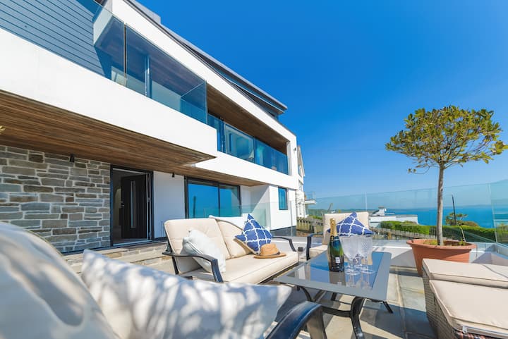 Oystercatcher - St Austell