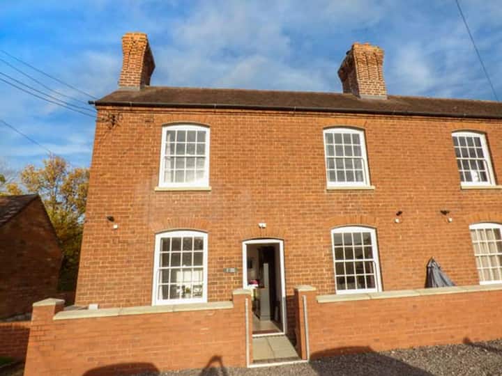 1 Willow Cottage - Tewkesbury