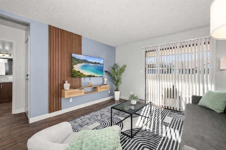 Tempe 2br For 7 Near Asu With Pools, Gym, Fire Pit - Tempe, AZ