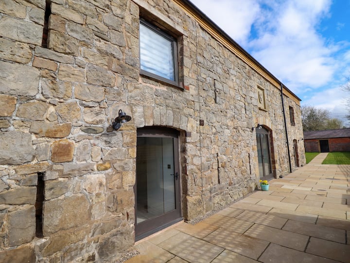 Threshers Barn - Llangollen