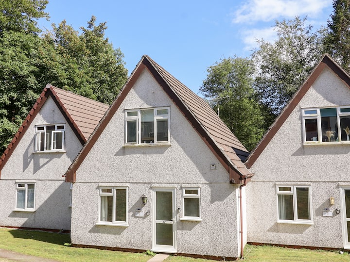 Valley Lodge 37 - Tavistock