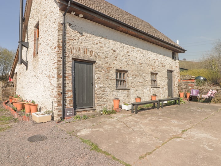 Tipyn Bach - Pontypridd