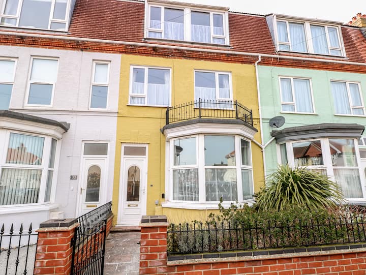 34 North Denes Road - Great Yarmouth