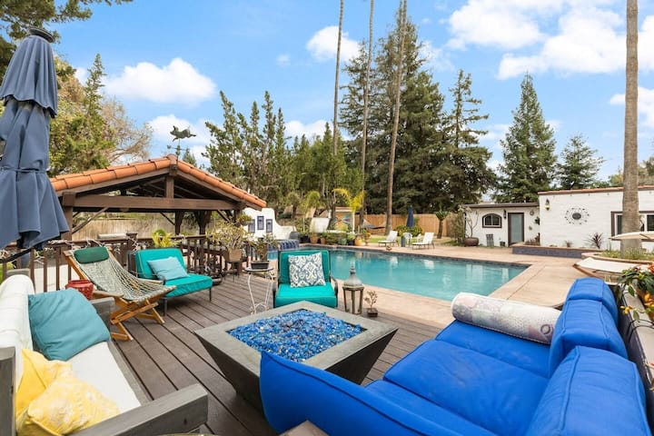 Spanish Casita W/ Pool, Hot Tub & Garden Oasis - バイセイリア, CA
