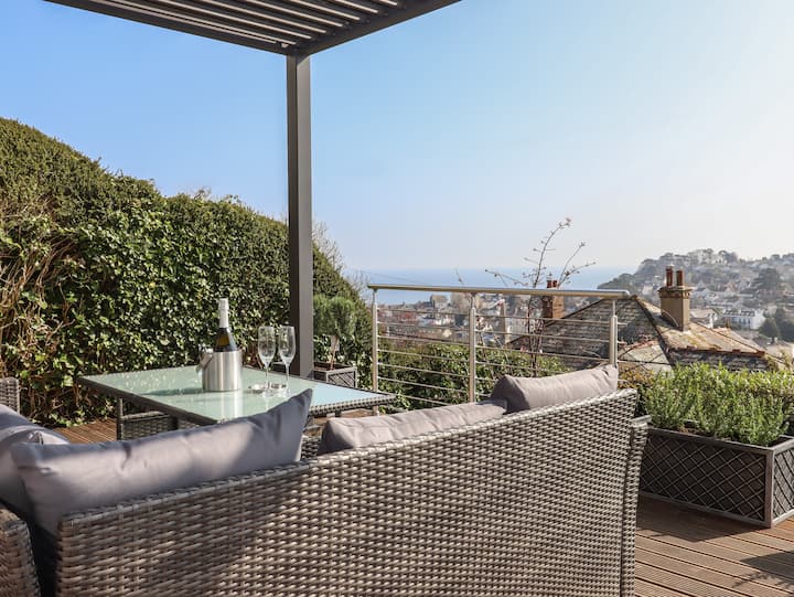 15 Summerland Avenue - Dawlish