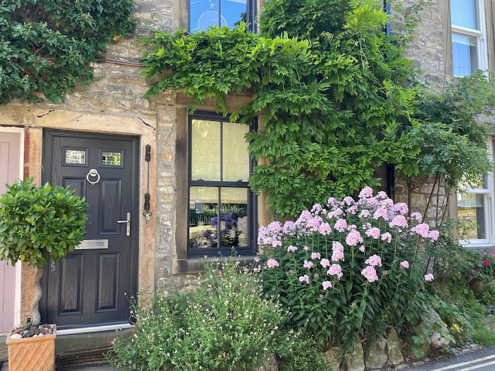 The Cobbles - Grassington