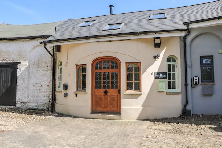 Middle Tower - Dorking