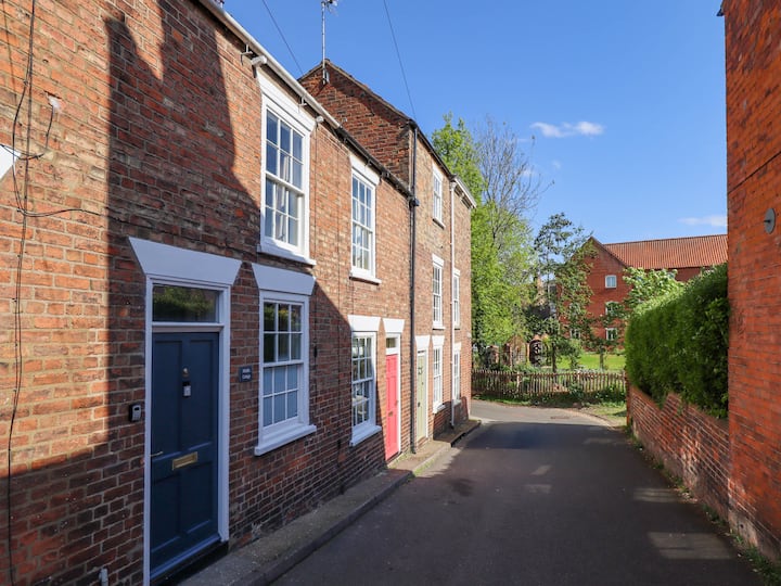 Middle Cottage - Louth