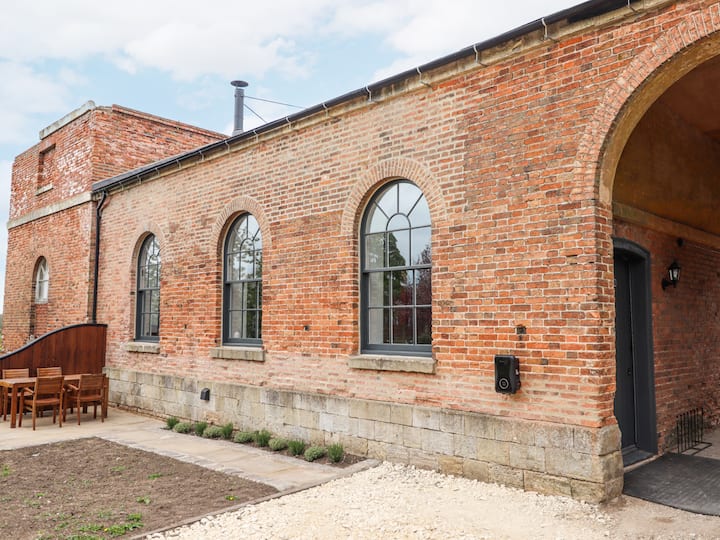 West Stable - Retford