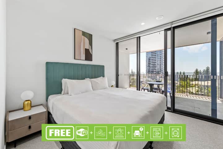 Seabreeze Serenity 2 Bedroom Apartment - Broadbeach