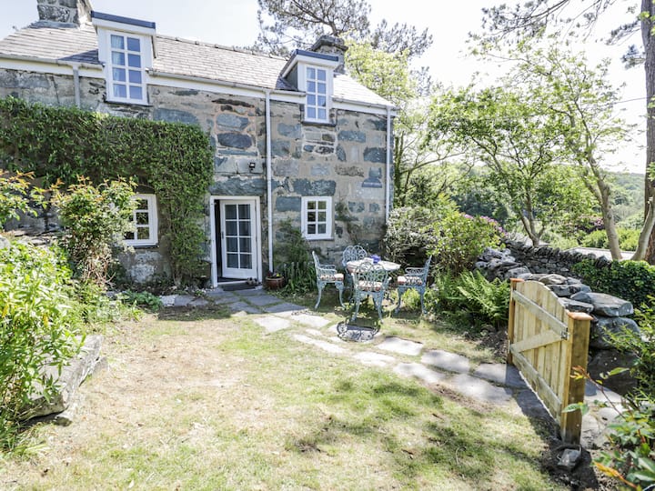 Pen Y Bryn Bach - Borth Y Gest