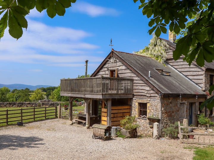 Buckleigh Lodge - Newton Abbot