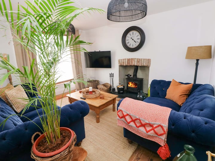 18 Main Street - Fishguard