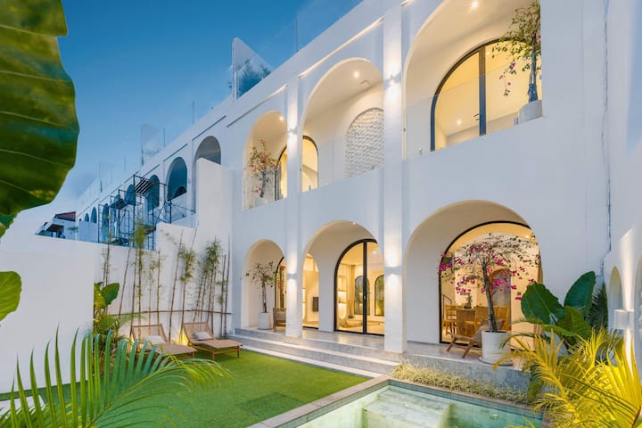 Unu Villa : Mediterranean 2br W/ Rooftop & Pool - Bali