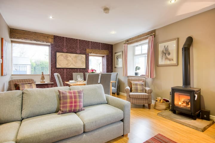 3 Bed In Eyam (Oc-77509) - Castleton