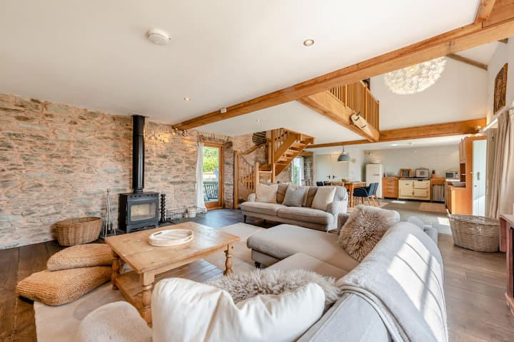 2 Bed In St. Davids (Oc-t31868) - Solva