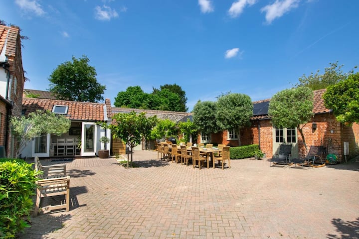 6 Bed In Walsingham (Oc-r30797) - Wells-next-the-Sea