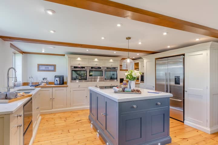 4 Bed In Brent Knoll (Oc-n30732) - Brean