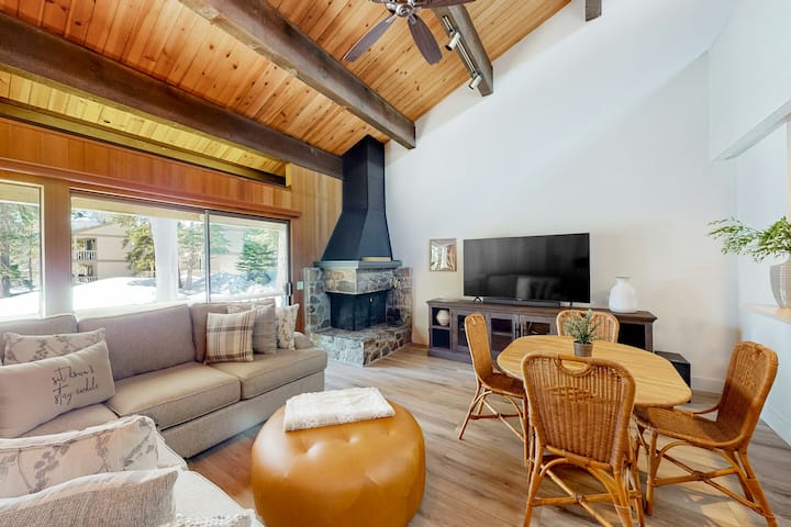 3br Condo With Fireplace, Pool, Tennis, Grill, W/d - Kings Beach, CA