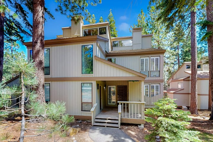 Sparkling 3br | Balcony | Pool - North Lake Tahoe, CA