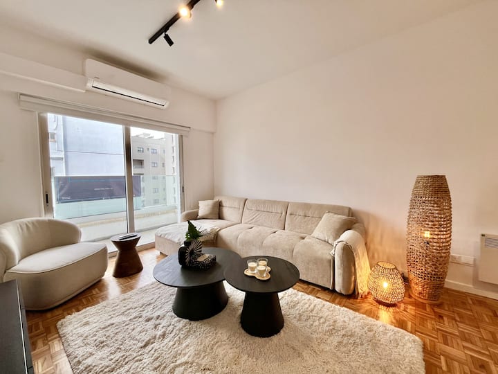 Stay: Aelia Apartment|2br|wifi|desk - Nicosia