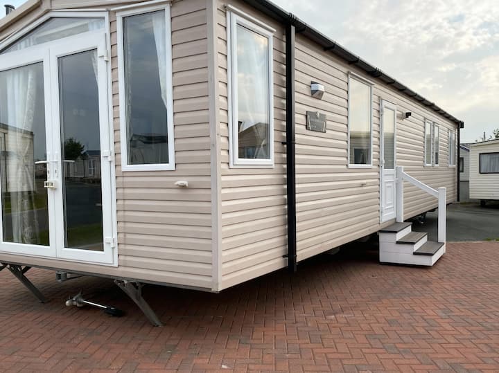 Lyons Robin Hood - Holiday Accommodation 20871 - Rhyl