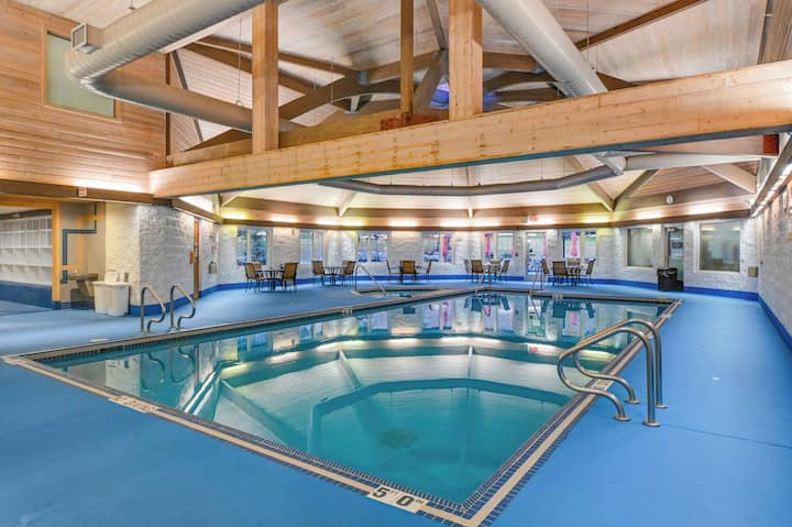 Pet-friendly Room W/ Indoor Swimming Pool - ナイアガラ, WI