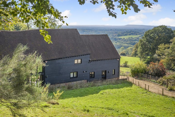 2 Bed In Holmbury St. Mary (Oc-l33465) - Dorking