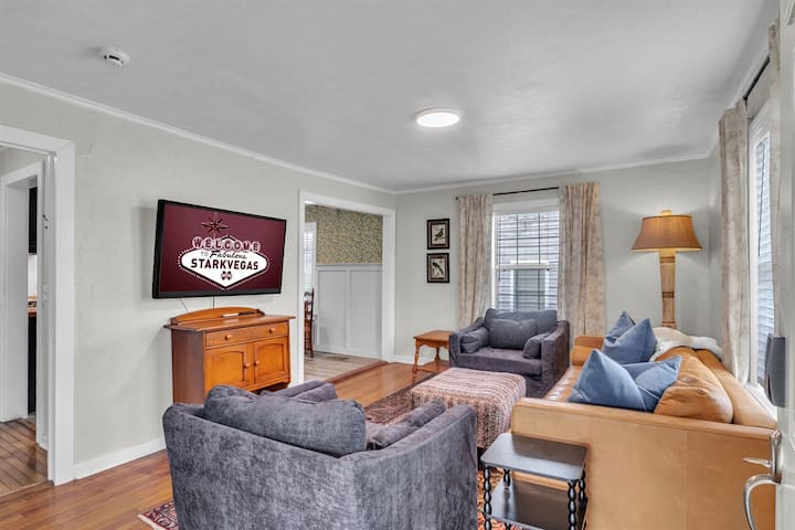 Canary Cottage | Comfortable 3br Home Near Msu - Starkville, MS