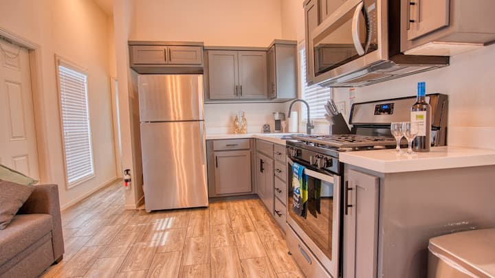 2 Bedroom Cabin W/loft - Blythe, CA