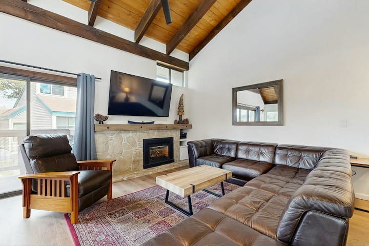 Lovely 4br | Pool/hot Tub | Sauna | W/d - South Lake Tahoe, CA