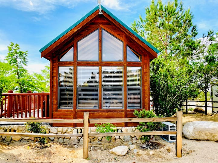 Mountain View Log Cabin At Boulder Creek Rv Resort - Lone Pine, CA
