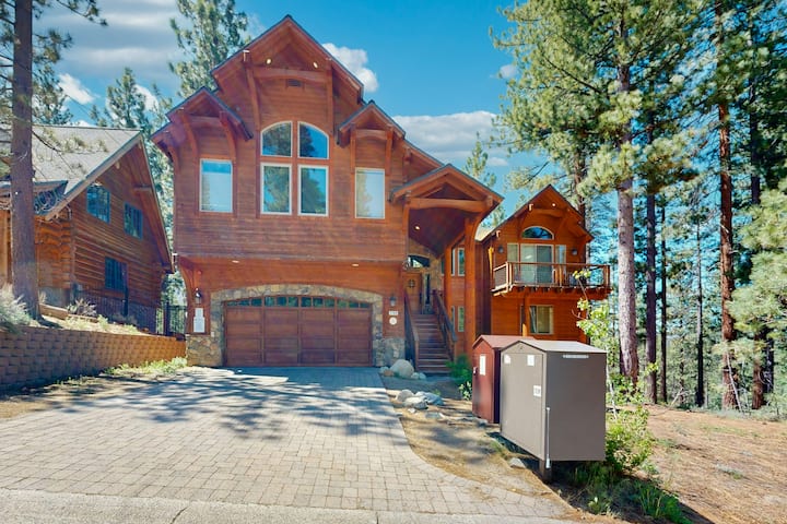 6br | Hot Tub | Sauna | Fireplace | Balcony - South Lake Tahoe, CA
