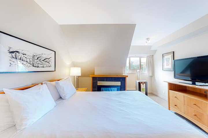 Whistler Peak Lodge 606 - Whistler