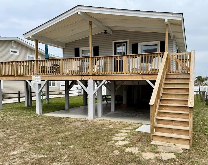 The Backup Dog Friendly 3 Br House, Fenced Yard - Ocean Isle Beach, NC