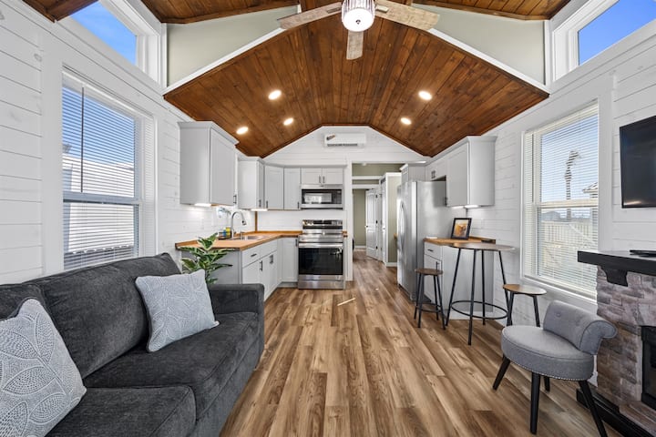 Pet-friendly Tiny Home With Boat Parking - Rockport, TX