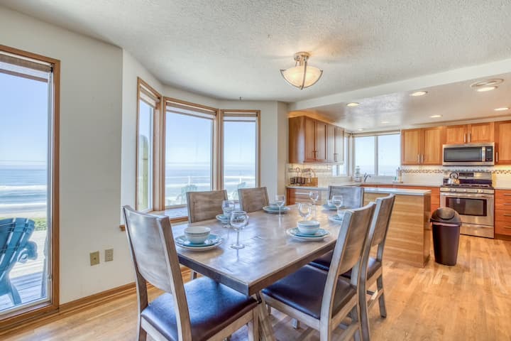 Logans Beachfront Lodge - Neskowin, OR