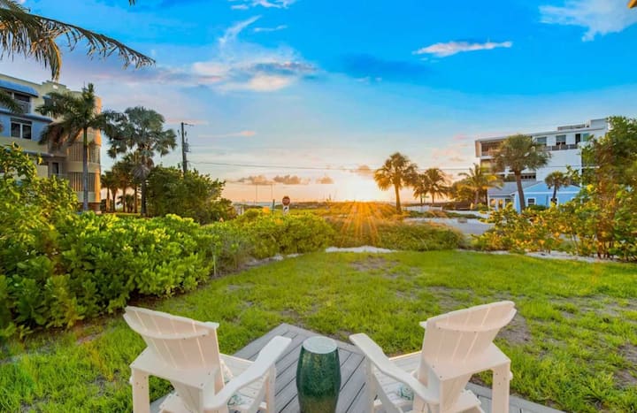 Sugar Sand Cottage – Gulf-view Siesta Key Escape - Sarasota, FL