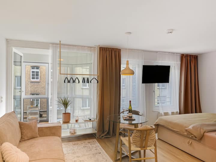 *Urban Studio Würzburg - Wine Area* - Würzburg