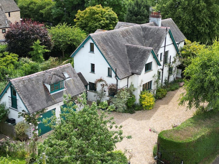 White House - Chipping Campden
